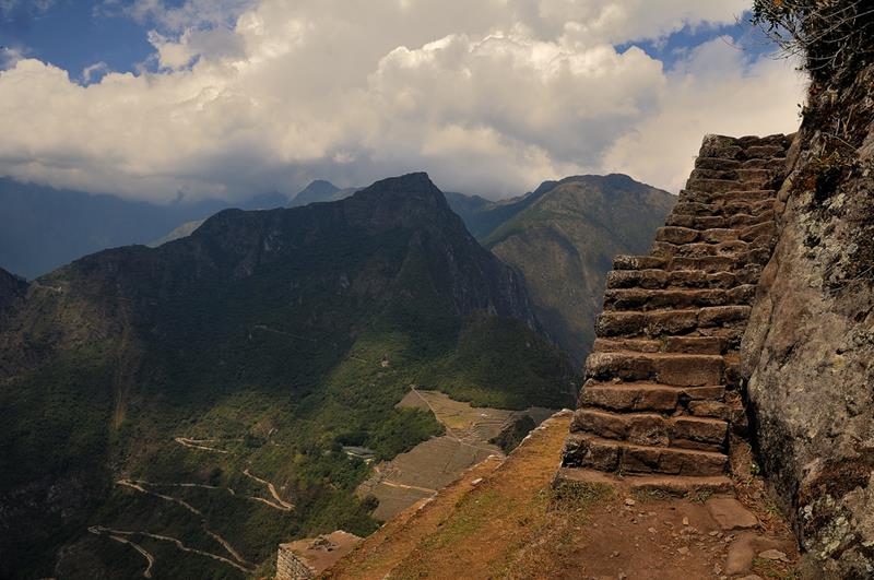 Hiking Trails In The 25 Most Treacherous Places